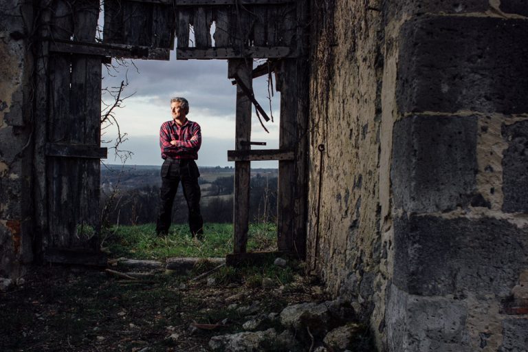 This is Steve, Steve the Gardener in France - Colin Usher Photographe